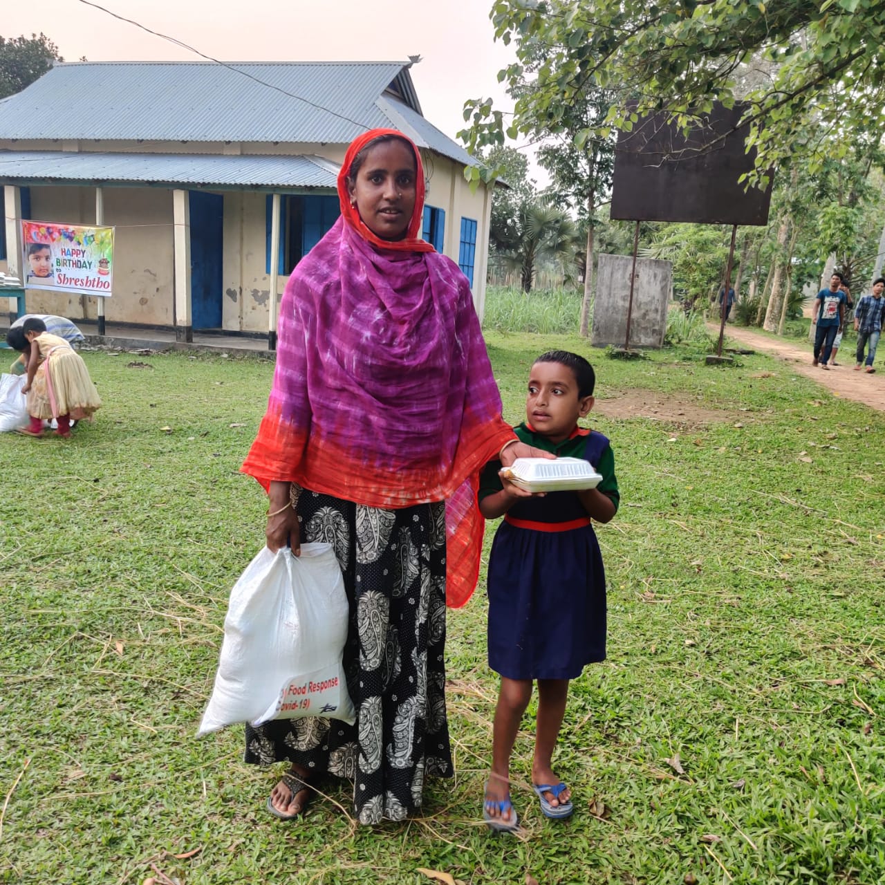 Bangladesh: CSI provides food aid to families of 100 schoolchildren ...