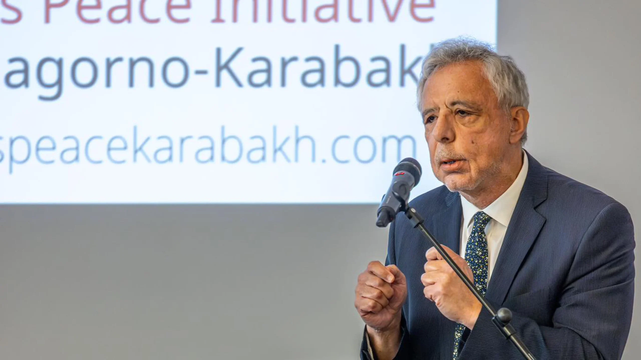 Oskanian: The Swiss Peace Initiative and the Right of Return ...